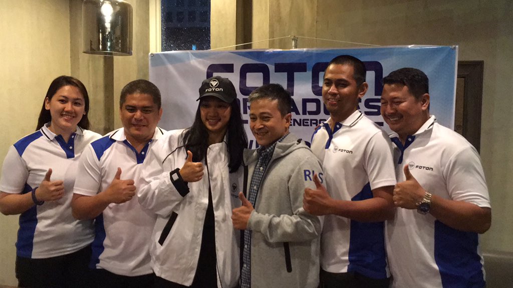 Mark Escarlote on Twitter: "Foton team owner Rommel Sytin and head coach Rommel Abella welcome ...
