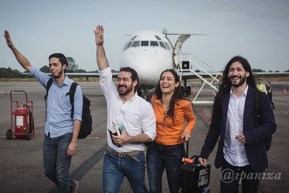 Renzo, Daniel y José Vicente estuvieron 4 años lejos de su hogar y hoy ...