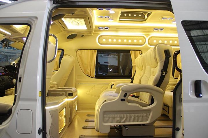 Toyota Hiace Vip Interior