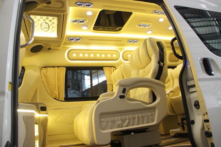 Toyota Hiace Vip Interior