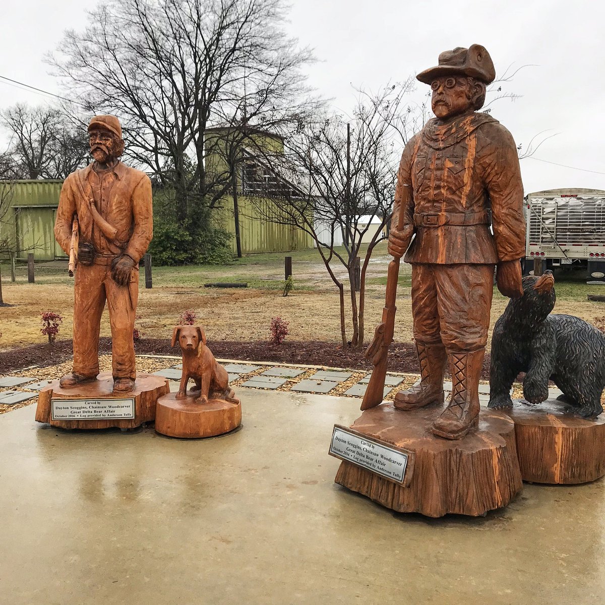 The carved bears in Rolling Fork are a tribute to President Theodore ...
