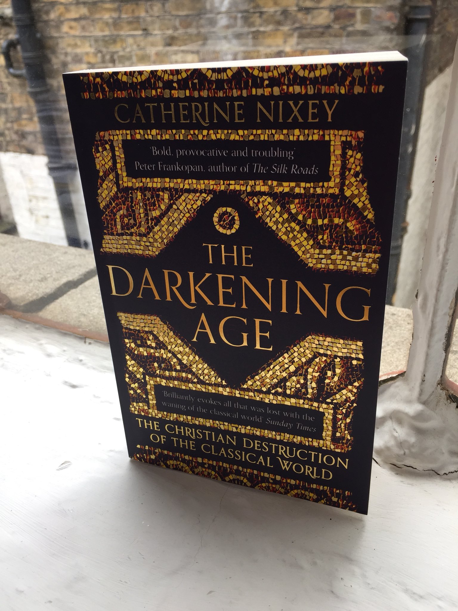 PEW Literary on Twitter: "This mesmerisingly beautiful paperback of Catherine Nixey’s ‘bold ...