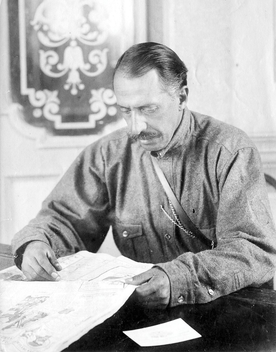 Hoy festejamos el natalicio del general felipe Ángeles ramírez. el ...