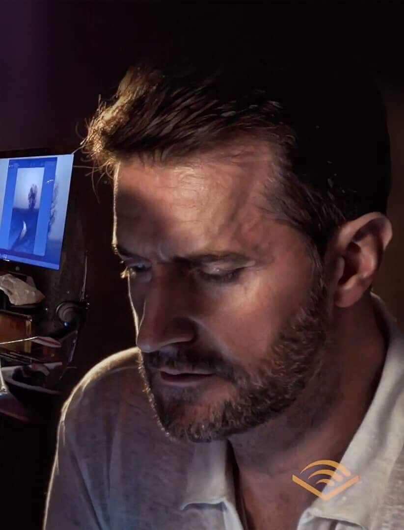 Their Lost Daughters: Richard reading a passage. : r/RichardArmitage