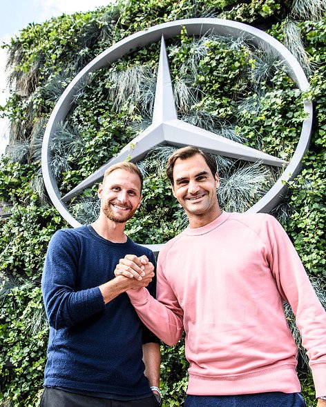 Roger Federer meets a football star in Stuttgart