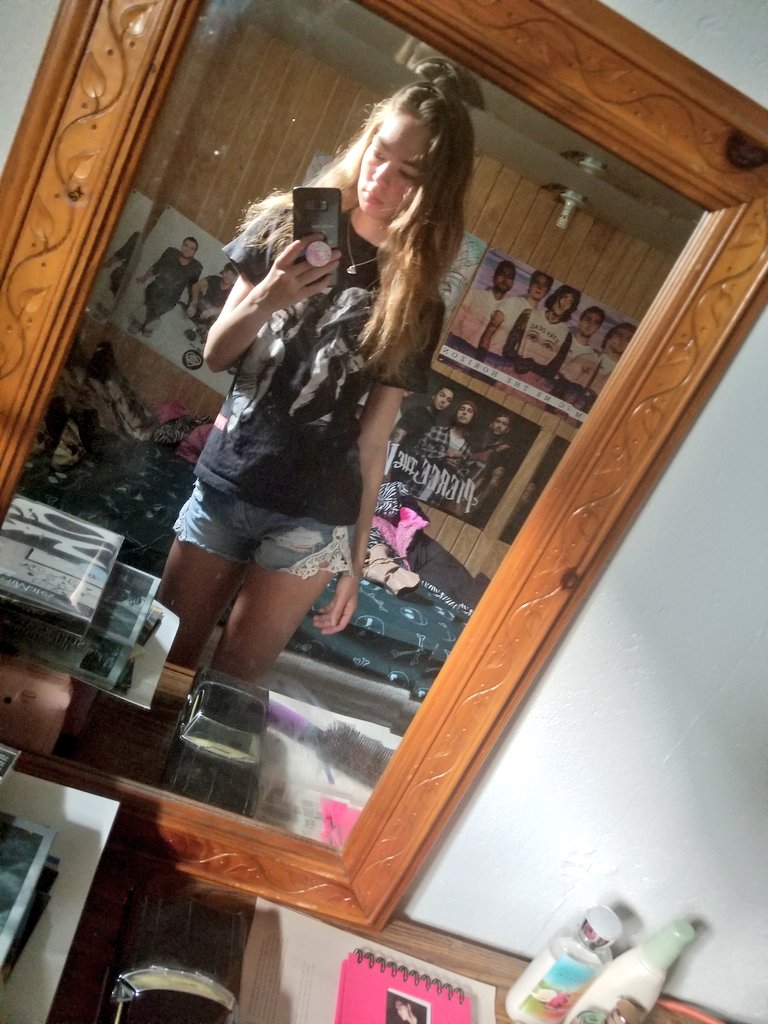 Ashley Devries (@PrincessAD143) | Twitter