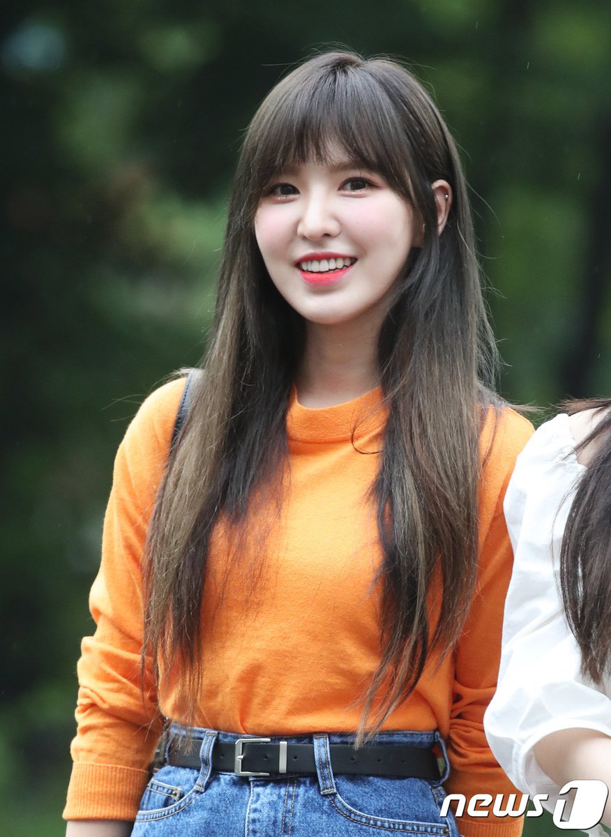 KBS2 Music Bank Performances (June 29, 2018) - SHINee, Lovelyz, NU'EST W, MOMOLAND, UNB, DAY6 ...