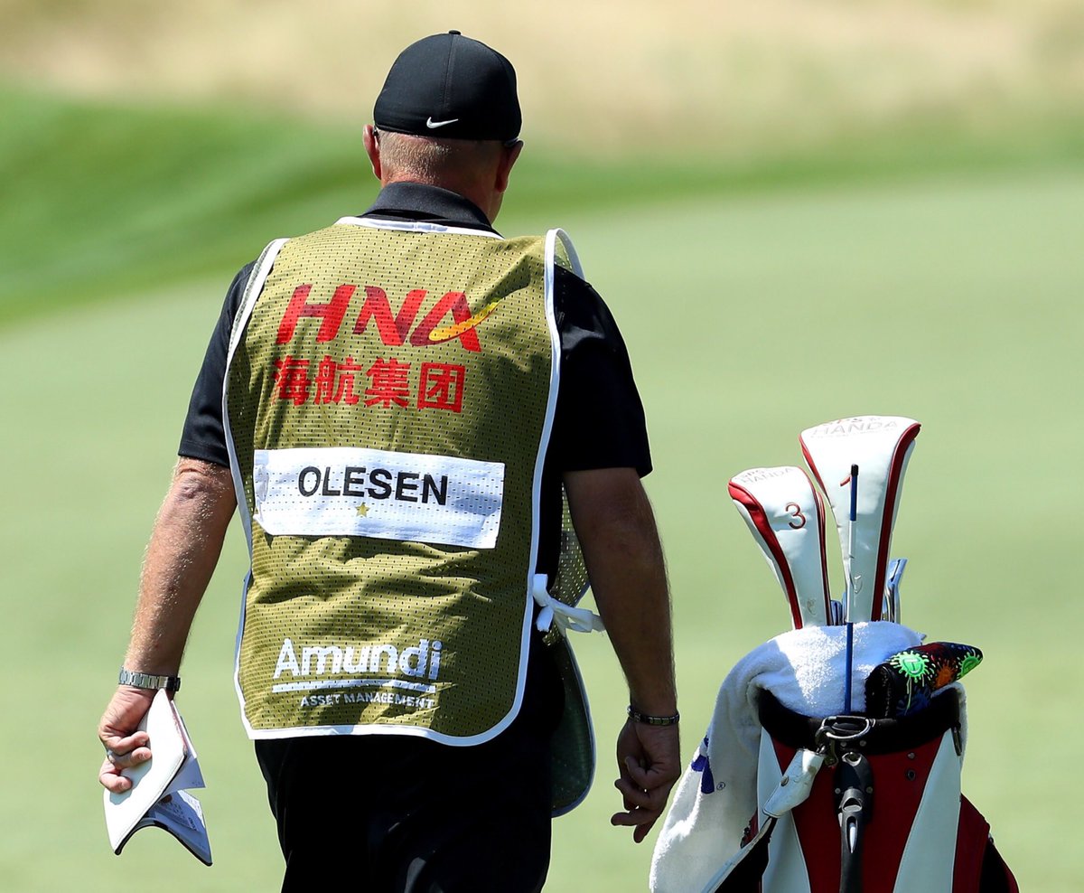 DP World Tour on Twitter: "Gold caddie bibs? Every reigning #RolexSeries winner receives a gold ...