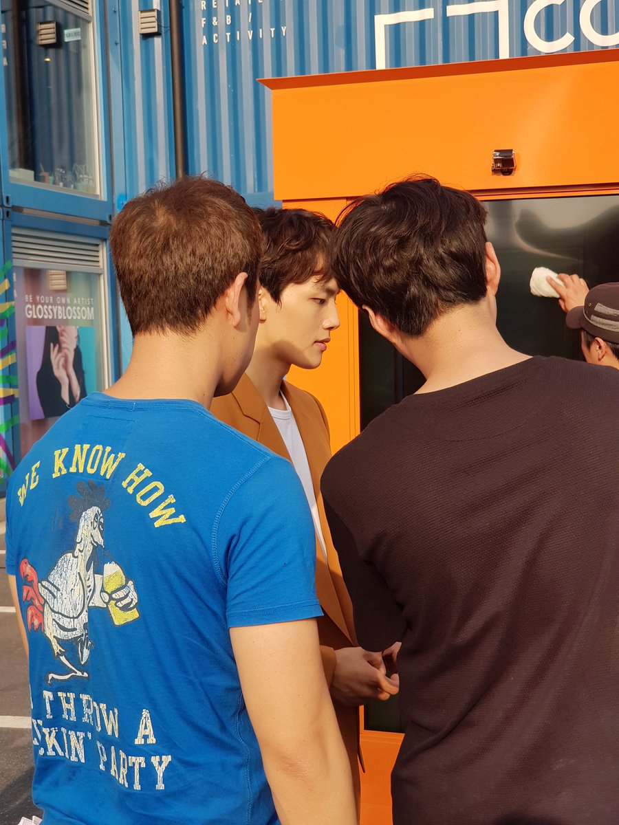 순록쓰 (@jin_9oo_) | Twitter