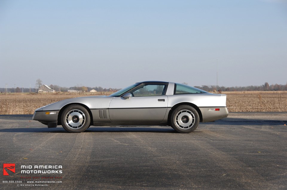 Lowered C4 Corvette