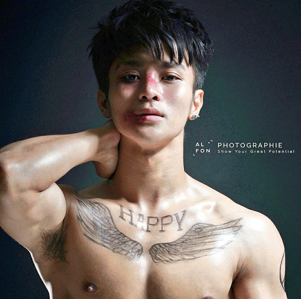 MRVVIP on Twitter: "Sebastian Teti steamy shirtless and roped in a photoshoot. #selebwatch…