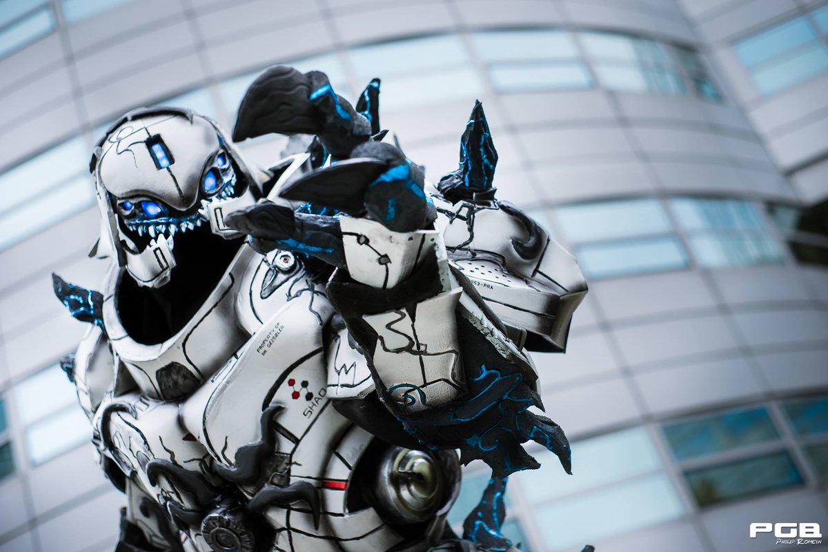 Pacific Rim 2 Jaeger Kaiju Hybrid