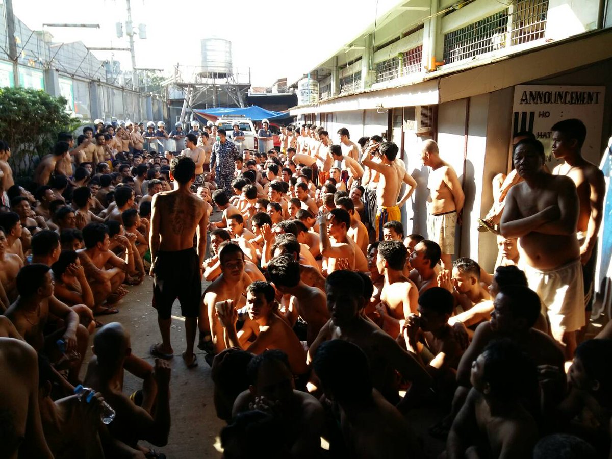 LOOK: Ongoing greyhound operation in the Mandaue City Jail led by BJMP ...