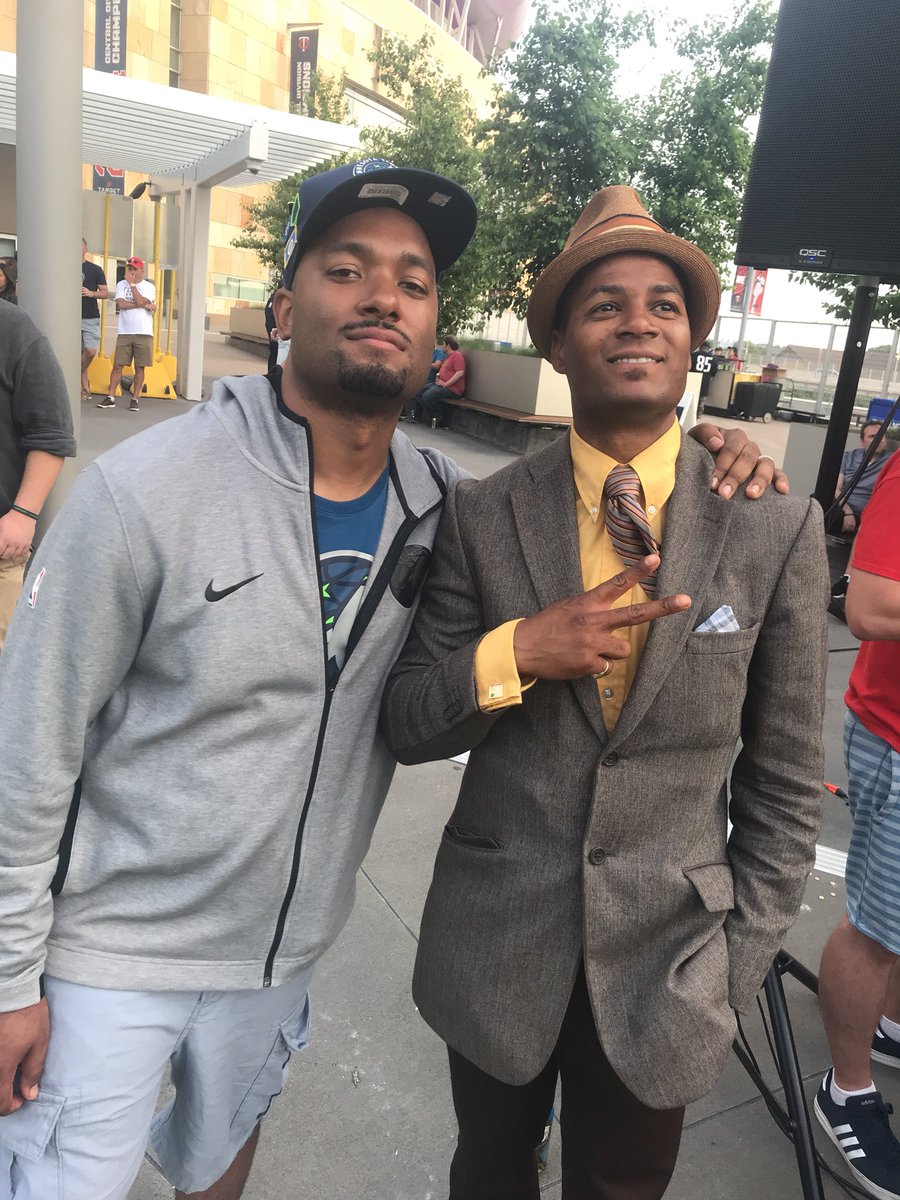 Smash or Pass: Street Musician | Lipstick Alley