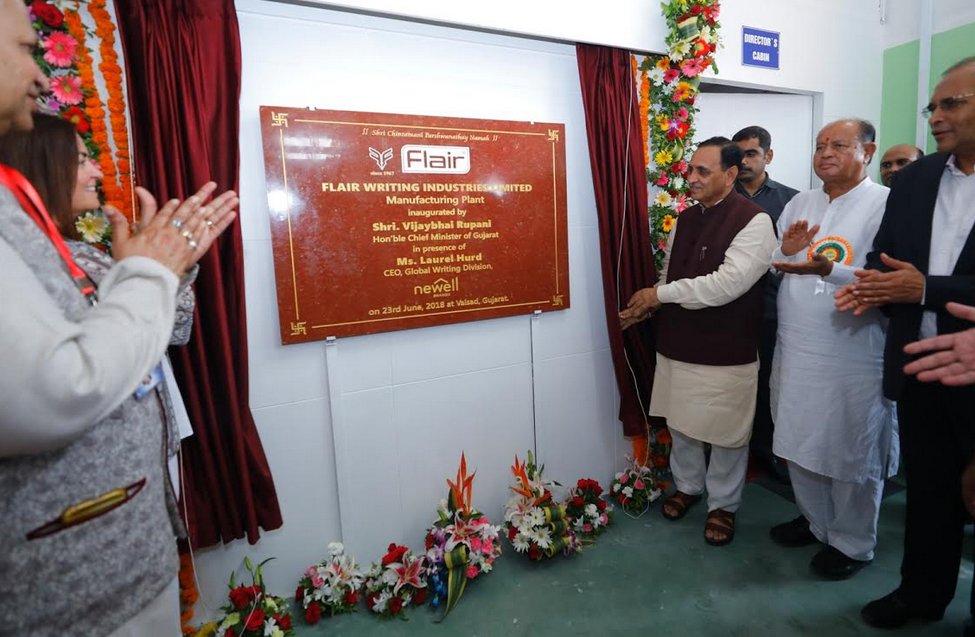 Gujarat CM inaugurates Flair unit for Reynolds pen manufacturing in ...