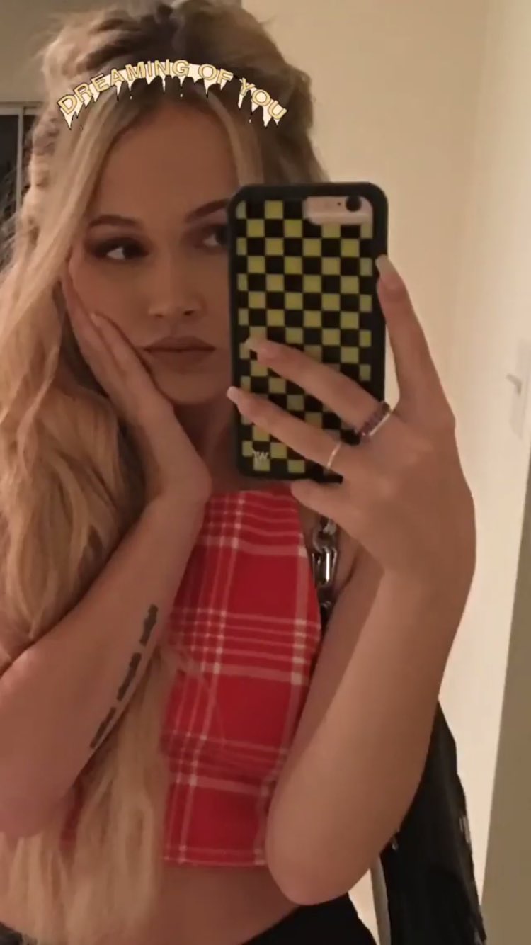 Kelli Berglund Instagram Kelli Berglund's Makeup Photos & Products