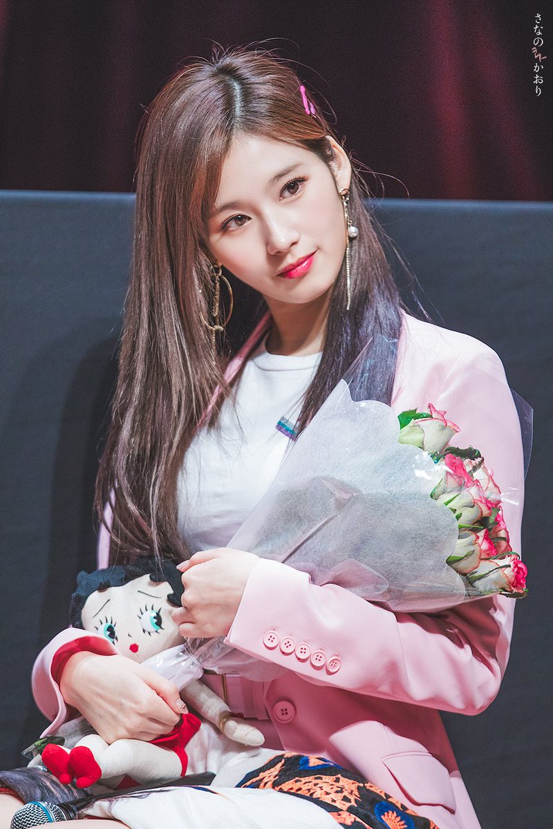 A Study of Sana : r/twice