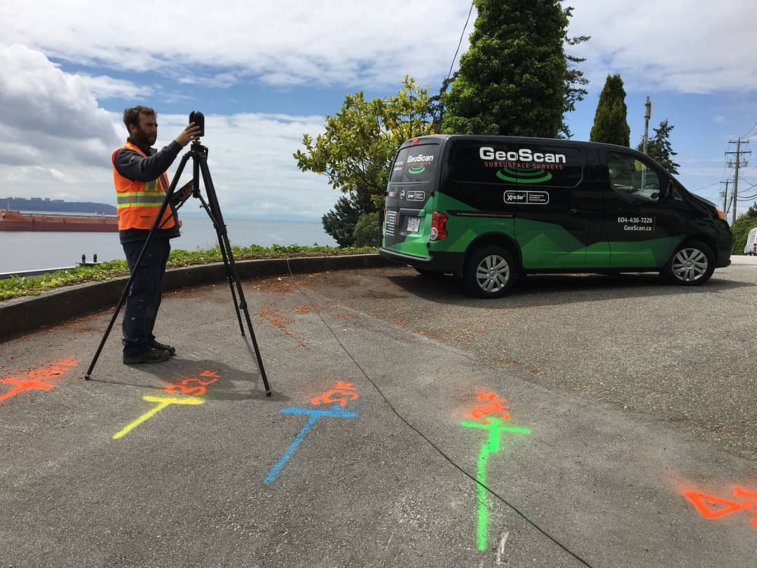 GeoScan on Twitter: "Setting up a 3D laser scan of a recent bedrock survey in West Vancouver. # ...