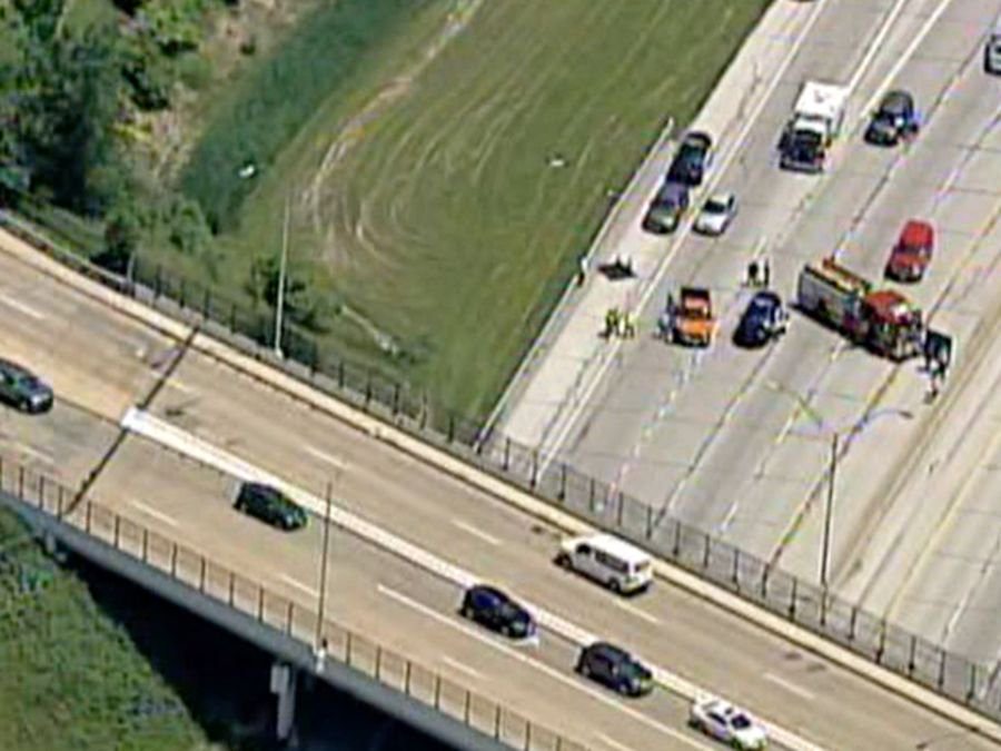 Man jumps off bridge onto i-480, hit by truck that flees scene ... Man jumps off bridge onto i-480, hit by truck that flees scene ...
