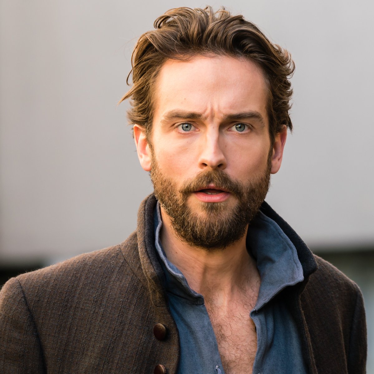 Tom Mison 2022