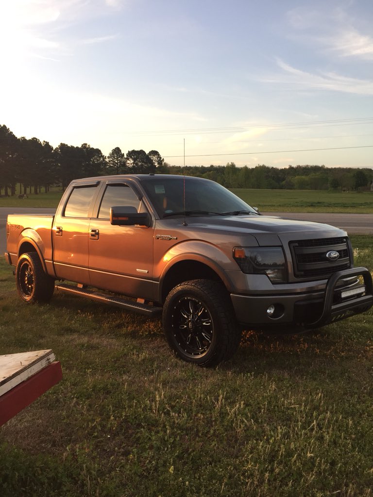 Stacy Mcdaniel Stacymcdaniel Twitter 3800