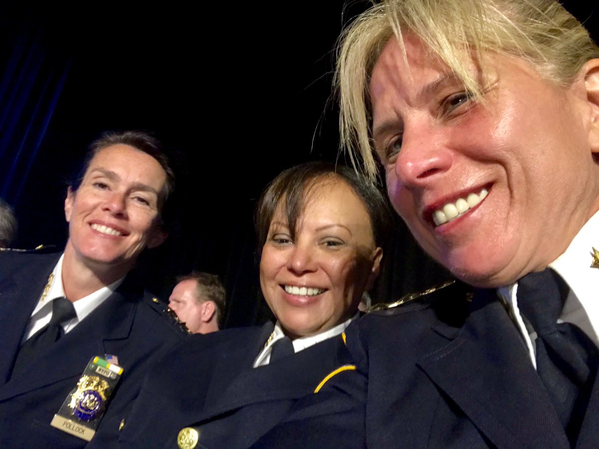 Lori Pollock's Instagram, Twitter & Facebook on IDCrawl