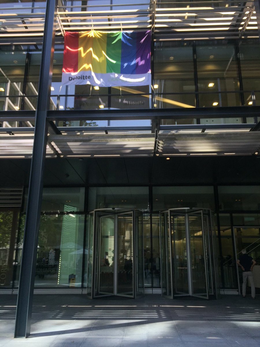 Sumit Baranwal (@thegeekyhermit) | Twitter