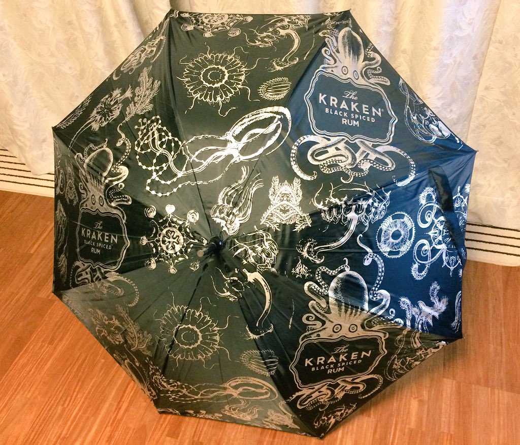 最高にイカす傘を見てくれ!」クラーケンラムの持ち手もこだわり 最高にイカす傘を見てくれ!」クラーケンラムの持ち手もこだわり