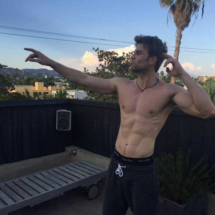 Nathaniel Buzolic Body
