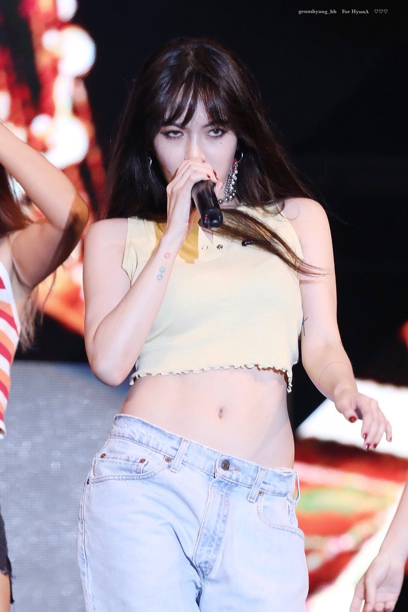 Hyuna Stomach