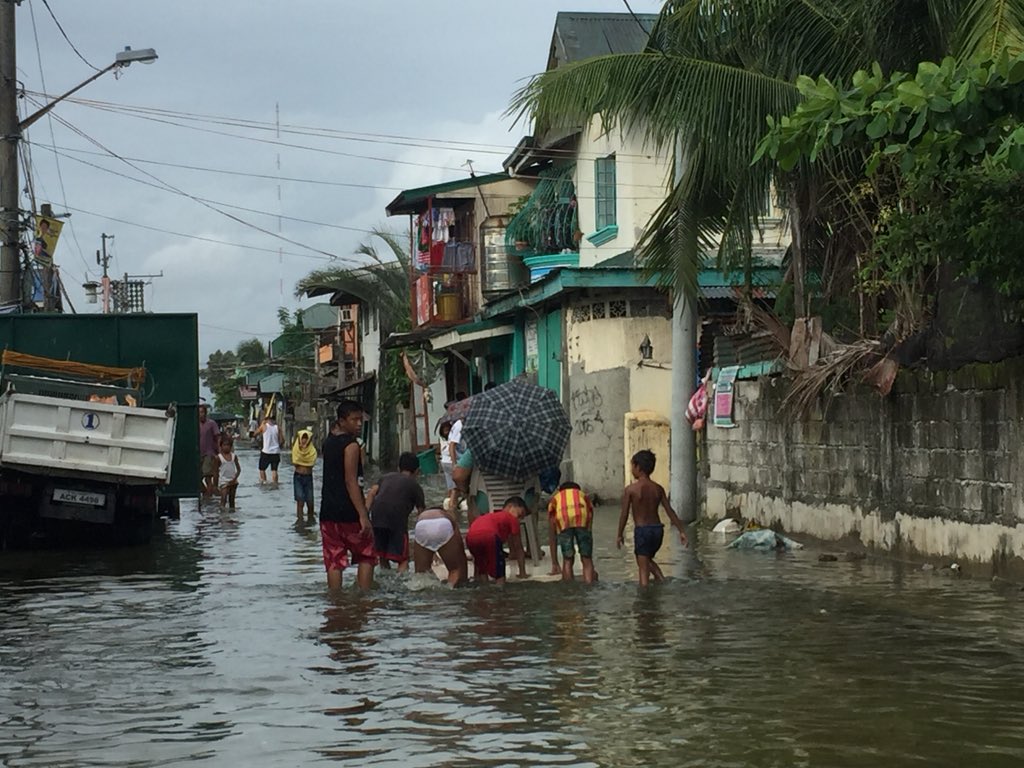 Abs Cbn News On Twitter The Flooding In Malabon Is Caused By The High