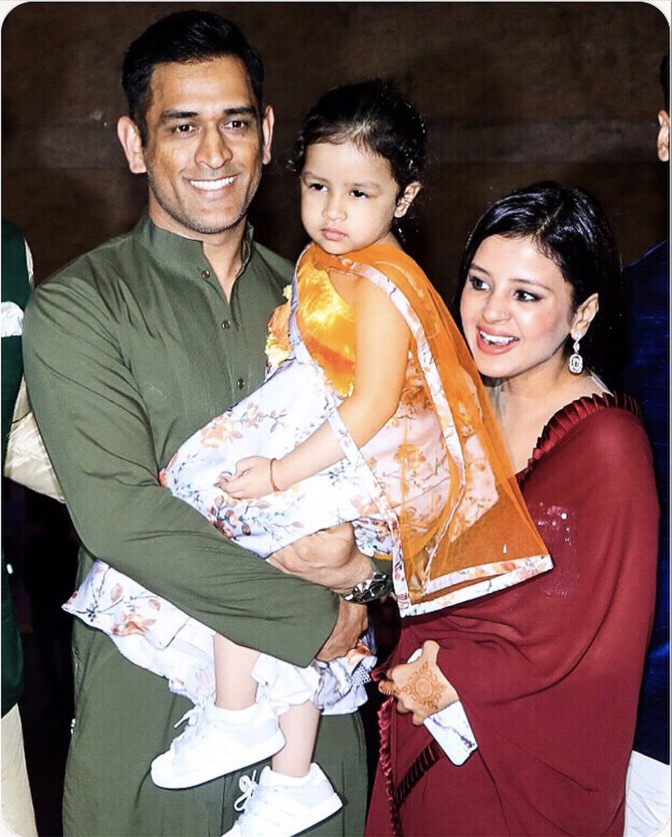 Ms Dhoni Family Photo