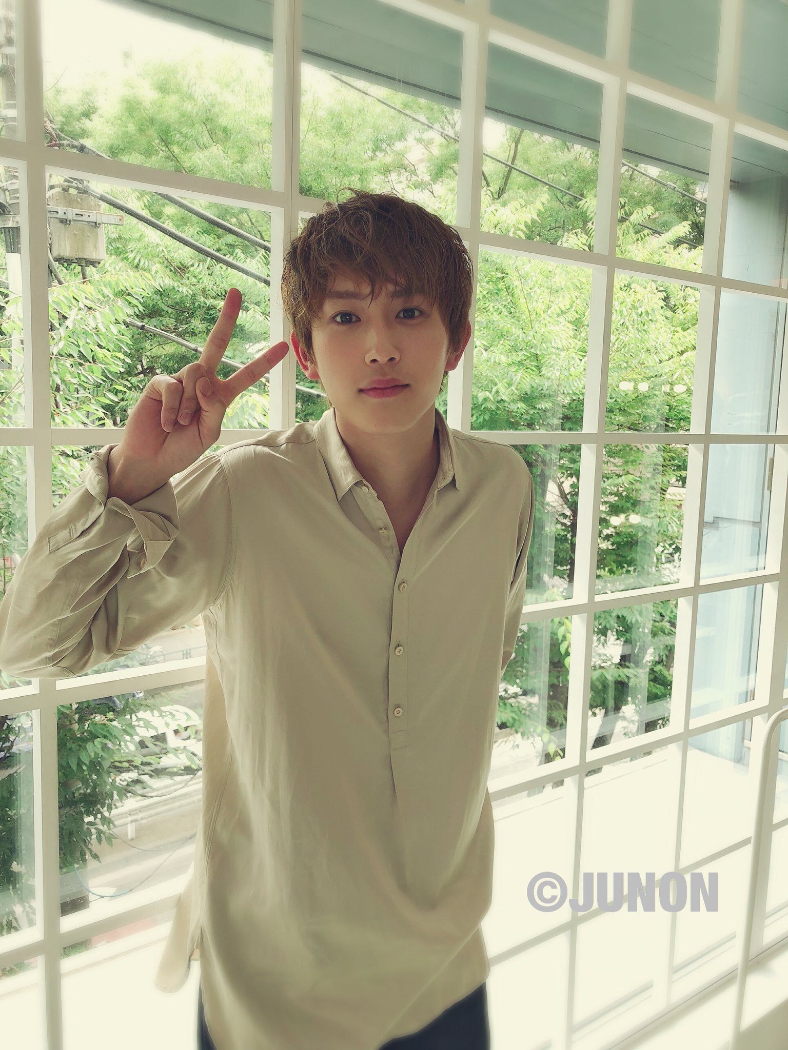 ジュノン編集部（プラチナ☆JUNON） on Twitter: "撮影後に撮らせてもらった杉野遥亮くんJUNON9月号オフショット。 今回は、写真のセクシーさとインタビューのかわいらしさの ...