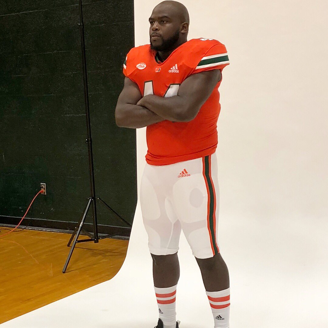 2019 JUCO 3* P Louis Hedley signs with Miami : r/CFB