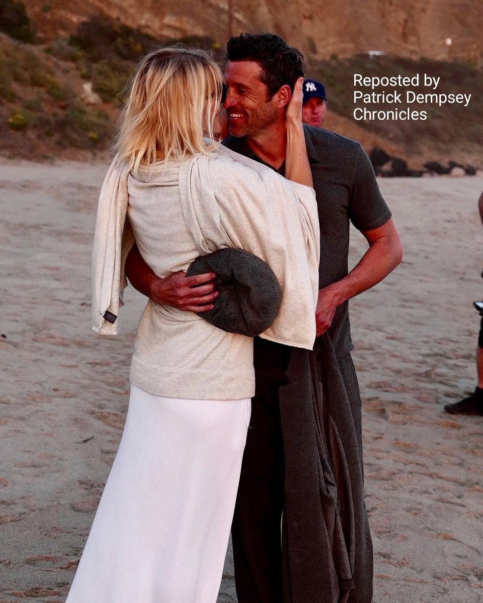 Patrick Dempsey And Wife Kiss