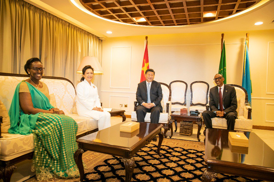 First Lady of Rwanda on Twitter: "This evening, President Paul #Kagame and First Lady Mrs ...