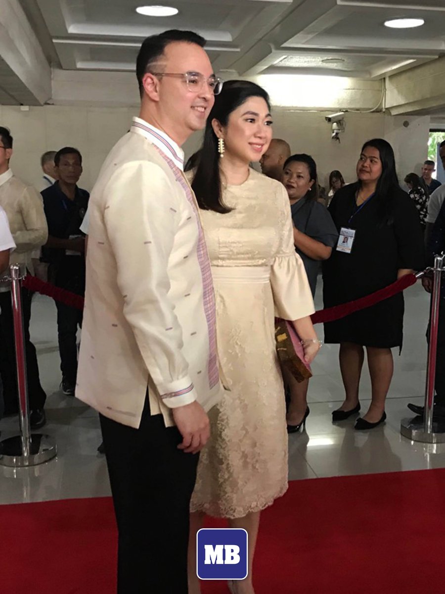 Manila Bulletin News on Twitter: "LOOK: PAO Chief Perida Acosta arrive at #SONA2018 | Marj Sia…