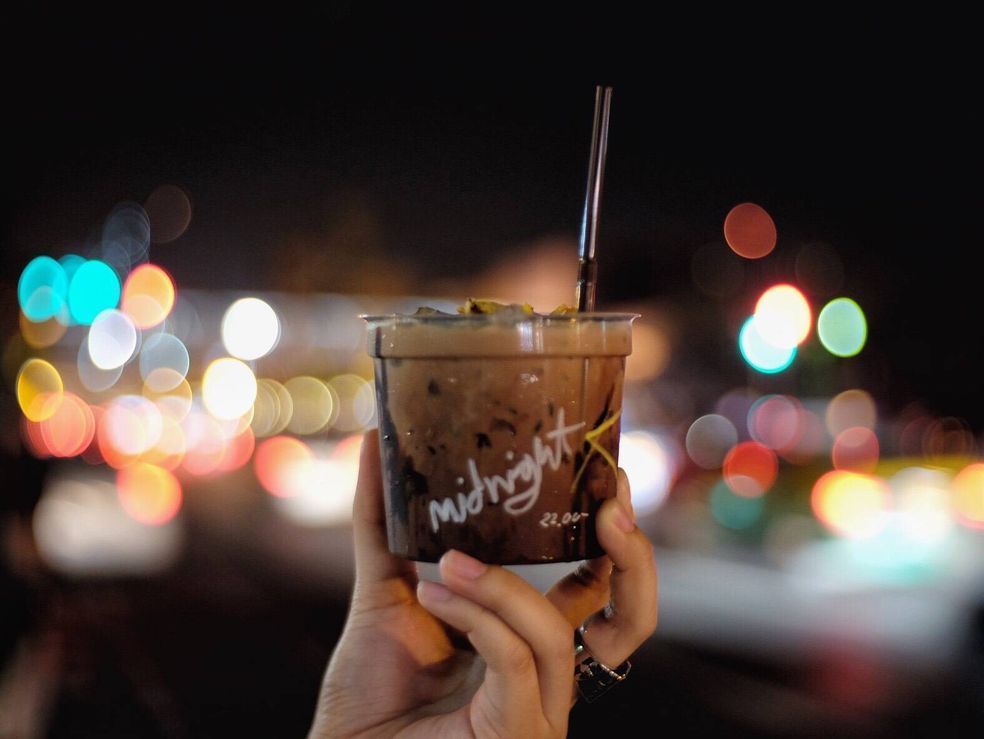 Wongnai on Twitter: "🚀 ชื่อก็บอกอยู่แล้วว่าขายแค่โกโก้ กับ concept ของร้าน "ไม่ดึกไม่ดื่ม" บอก ...