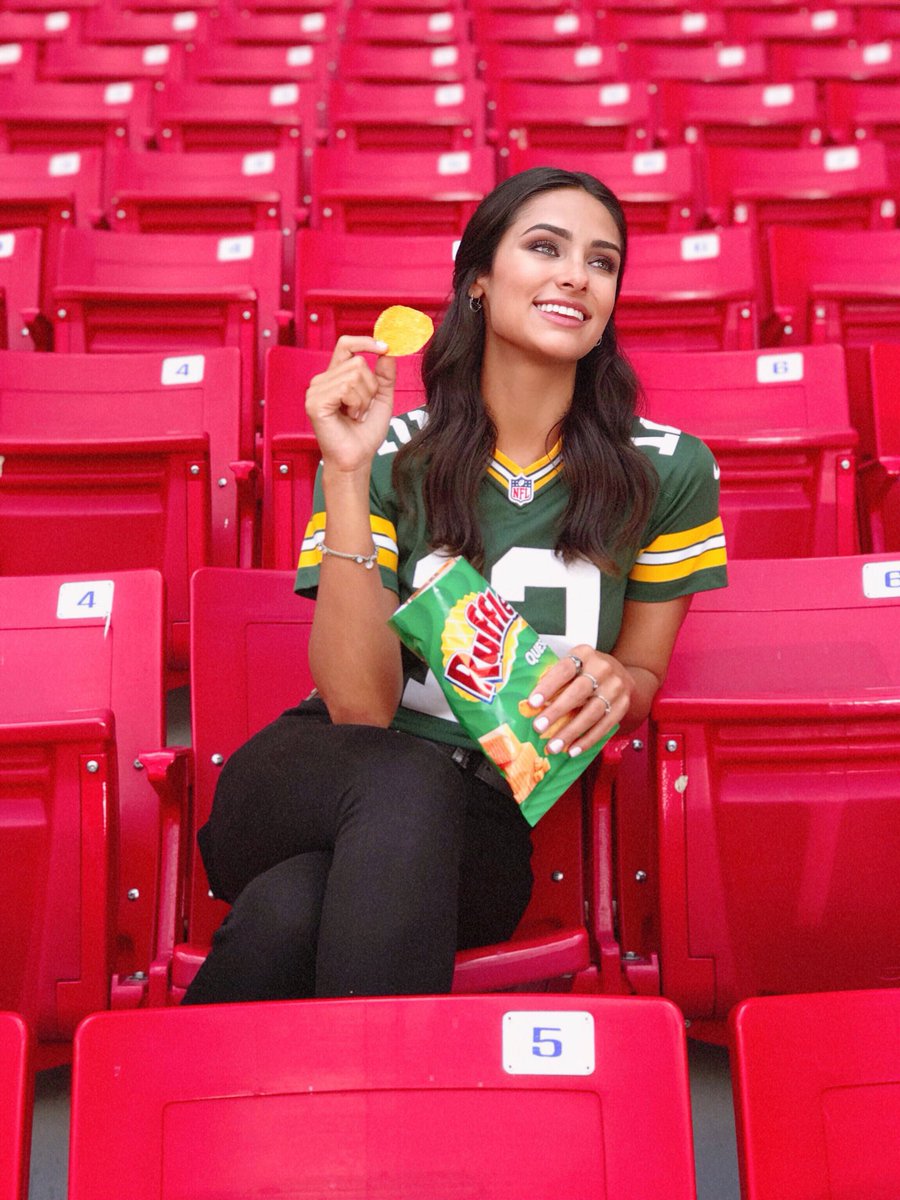 New Packers-themed Mexican chips commercial : r/GreenBayPackers