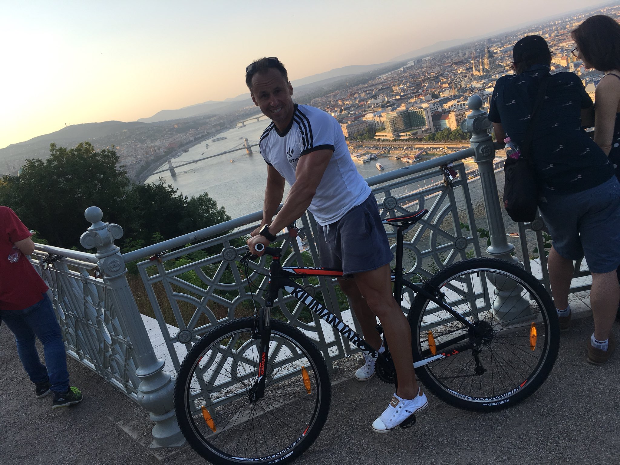 TW Pornstars - Ridge Crix. Twitter. 😉. 11:29 AM - 5 Aug 2018