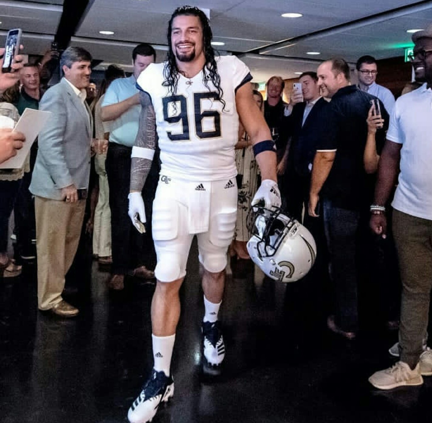 Roman Reigns Nfl Jersey