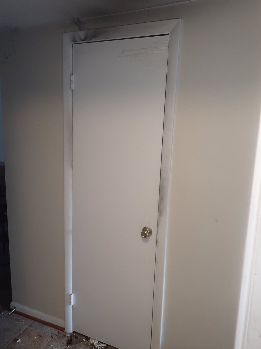 Close The Bathroom Door