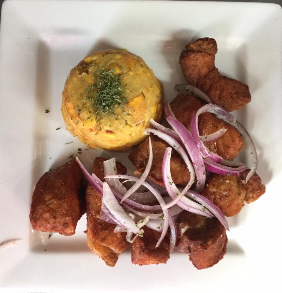 Mofongo Con Carne Frita