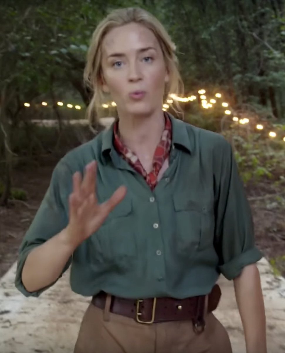 I was not prepared for Emily Blunt to look like Ellie Sattler & Alan ...