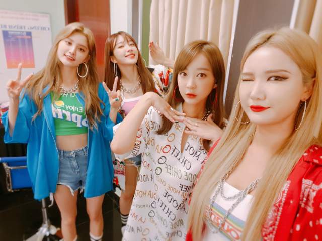 EXID on Twitter: "[#EXID] 핫한 공기만큼이나 핫한 베트남 LEGGO들 덕분에 V HEARTBEAT LIVE 너무 즐거웠어요 우리 꼭 다시 만나요! 한국에 ...
