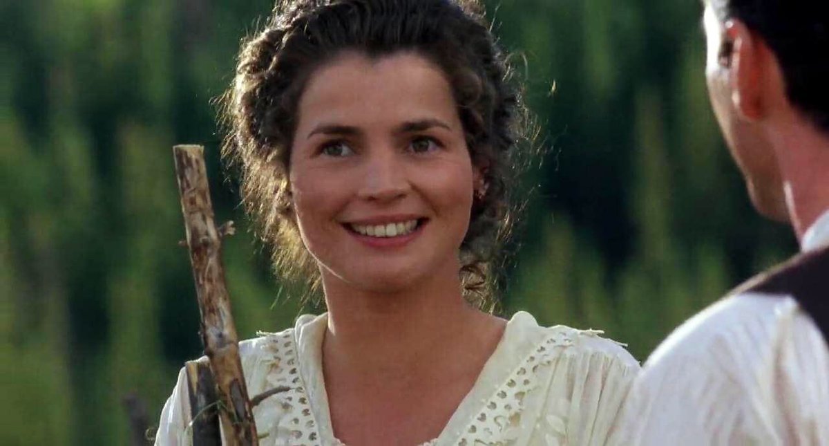 Julia Ormond Sabrina Hairstyle