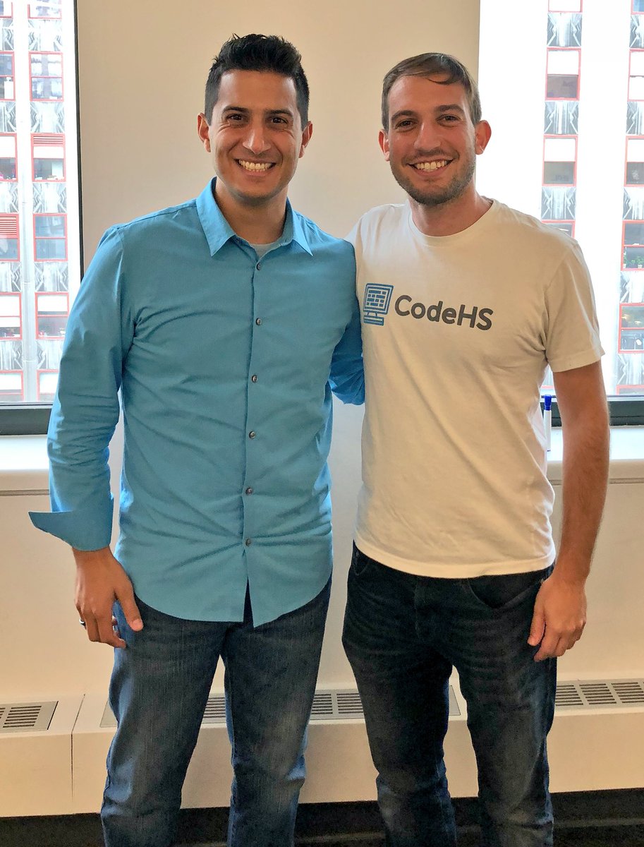 Lea Sloan (@LeaCSloan) | Twitter