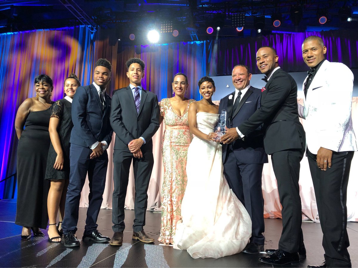 Meagan Good Wedding Party