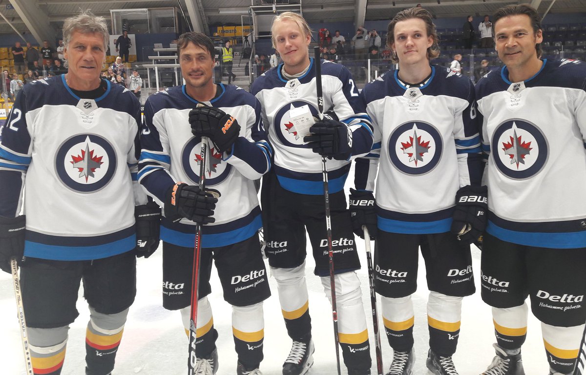 Teemu Selanne, Patrik Laine, Teppo Numminen, Sami Niku and Veli-Pekka ...