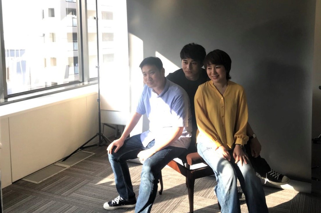 映画『寝ても覚めても』 On Twitter 先日シミルボンにて『寝ても覚めても』 濱口竜介 監督× 柴崎友香 さん Shibasakitomoka × 主演 東出昌大 さんの3 